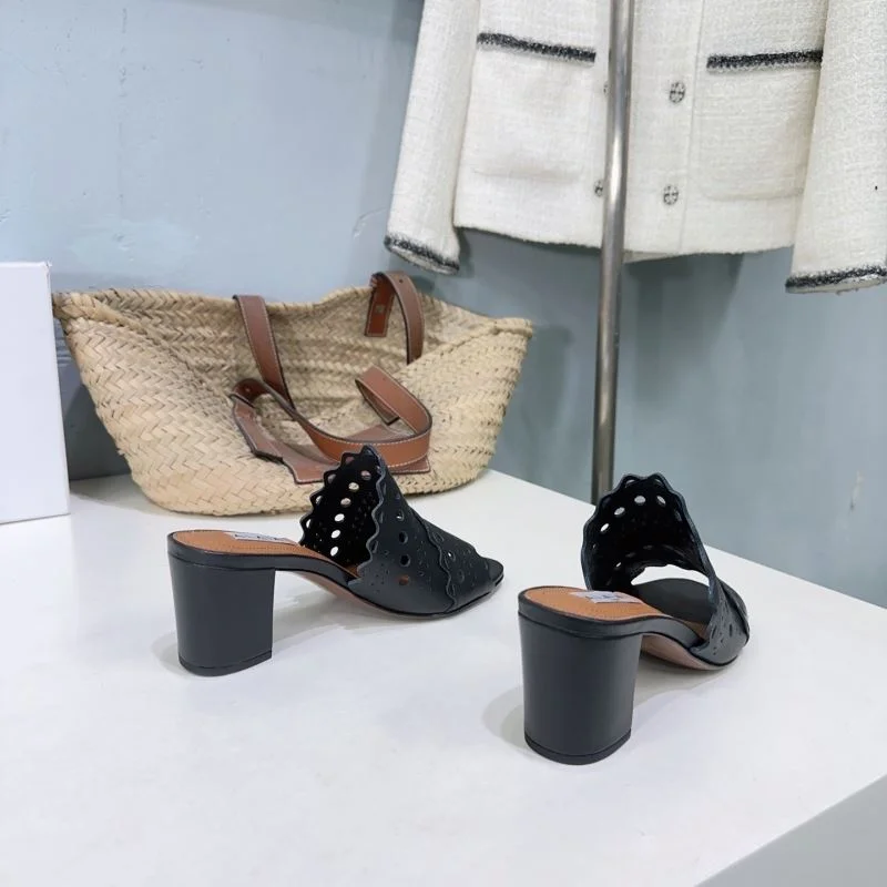 Exact replica Alaia Sandals