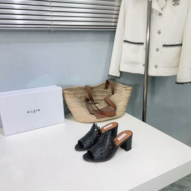 Exact replica Alaia Sandals