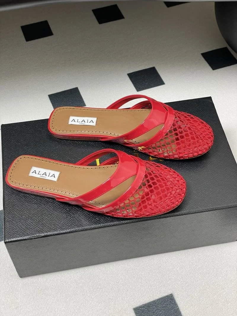 Accurate model Alaia Sandals