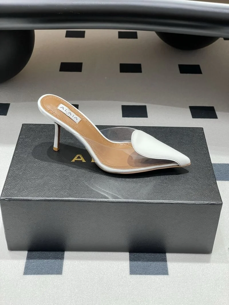 Economical Alaia Sandals