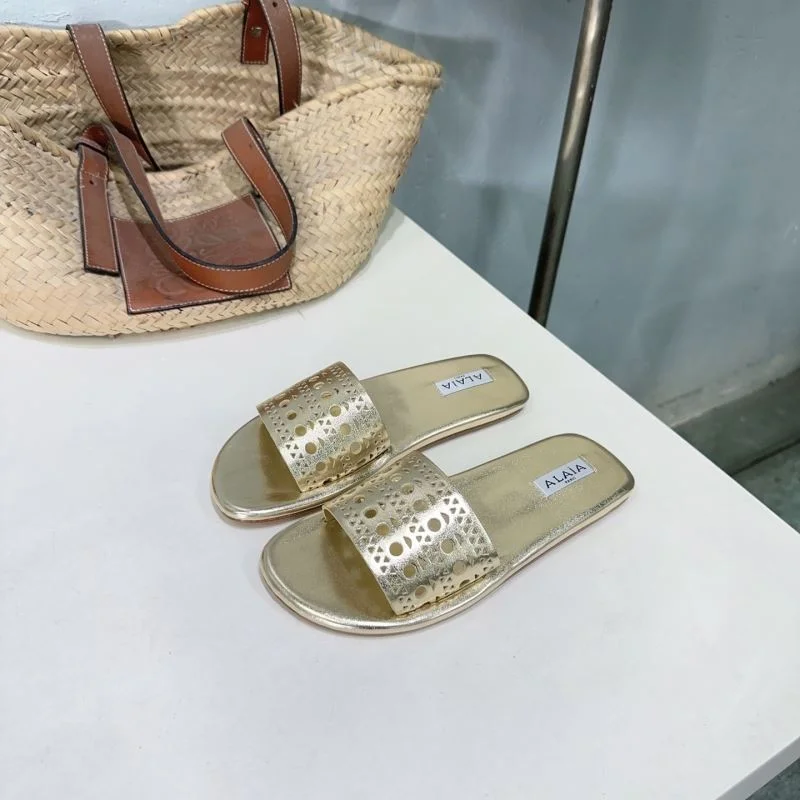 Accurate model Alaia Sandals