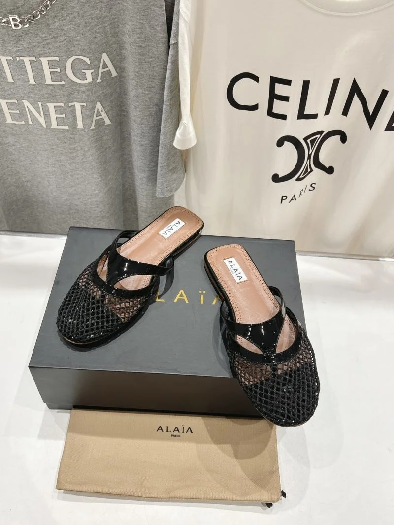 Top match Alaia Sandals