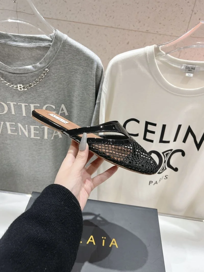 Top match Alaia Sandals