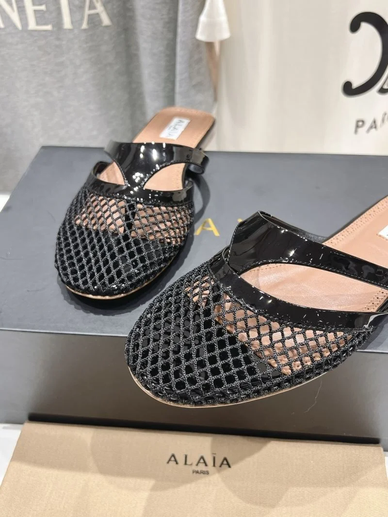 Top match Alaia Sandals