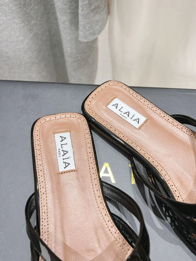 Top match Alaia Sandals