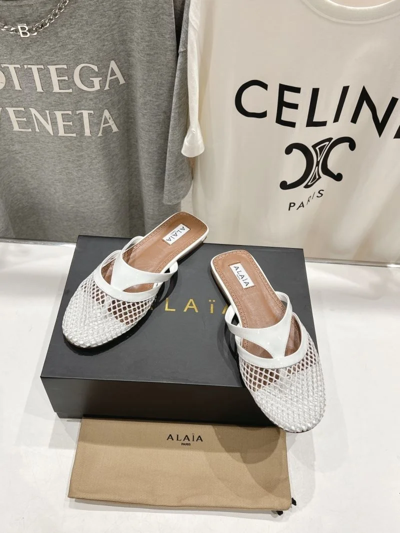 Top match Alaia Sandals