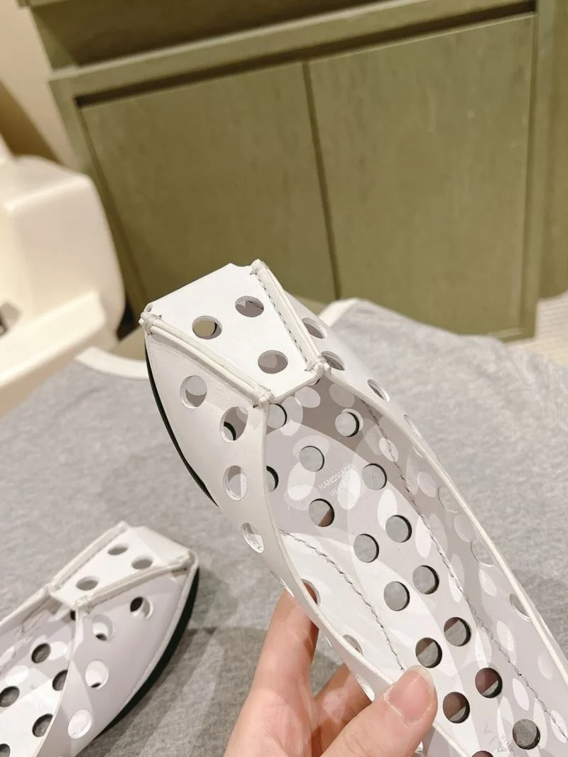 Bargain Alaia Sandals