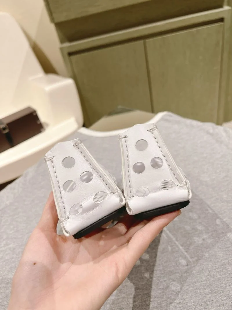 Bargain Alaia Sandals