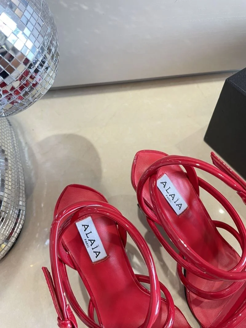 Low-cost Alaia Sandals