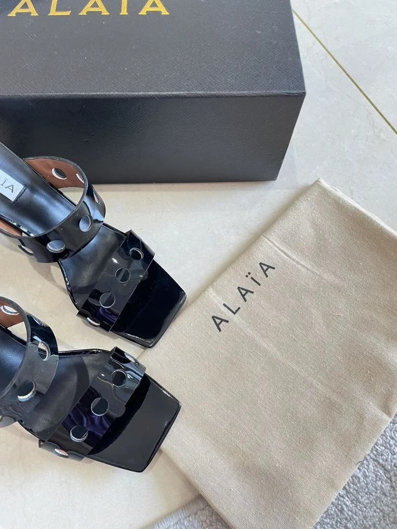 Accurate model Alaia Sandals