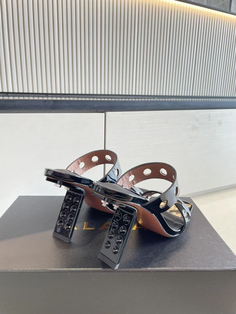 Accurate model Alaia Sandals
