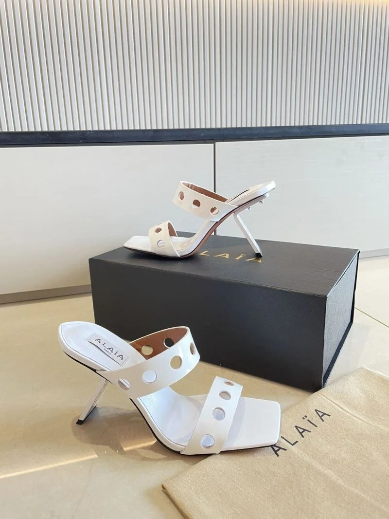 Precise copy Alaia Sandals