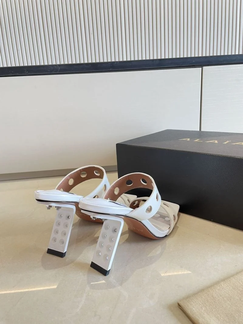 Precise copy Alaia Sandals