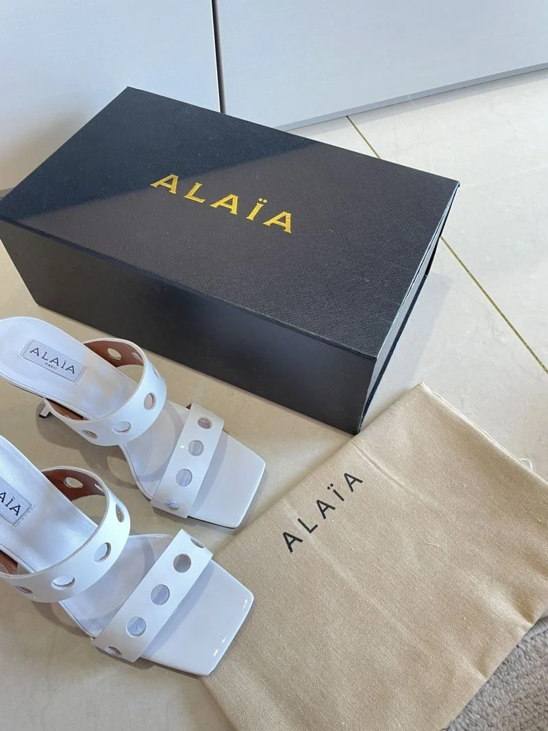 Precise copy Alaia Sandals