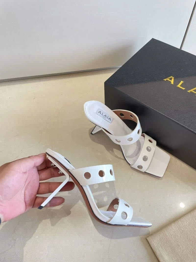 Precise copy Alaia Sandals