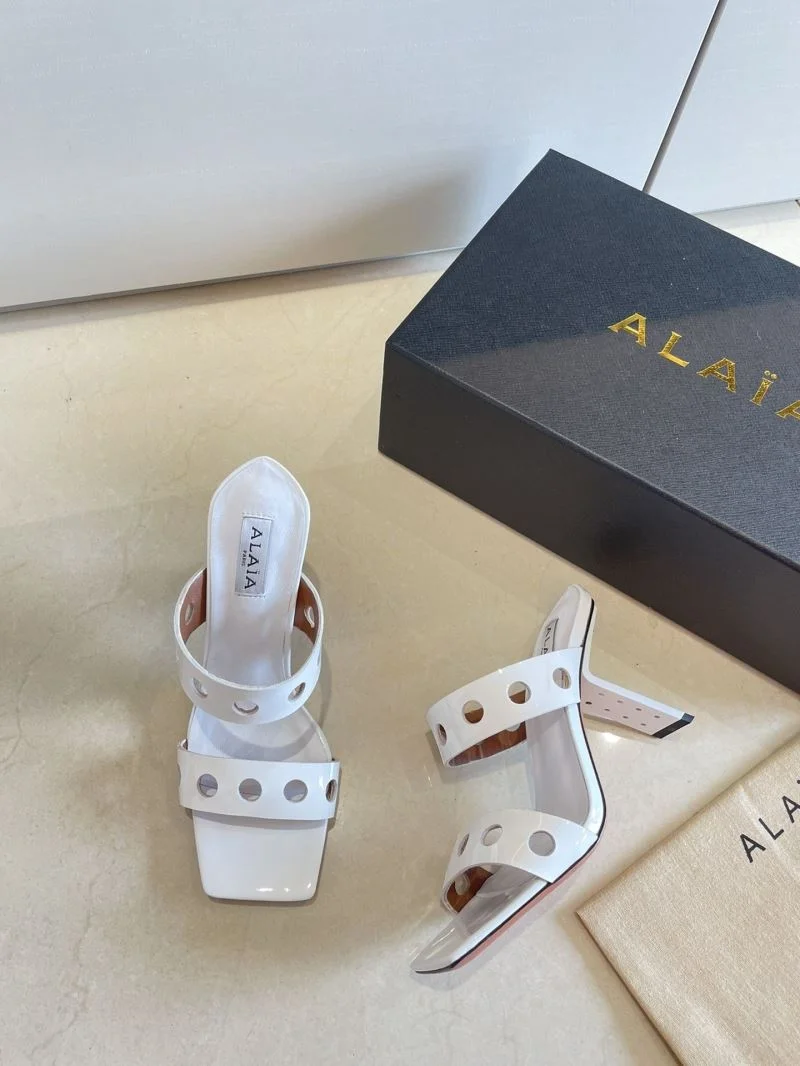 Precise copy Alaia Sandals