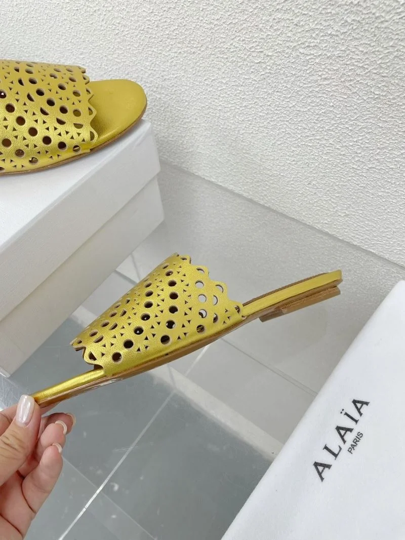 Exact replica Alaia Sandals