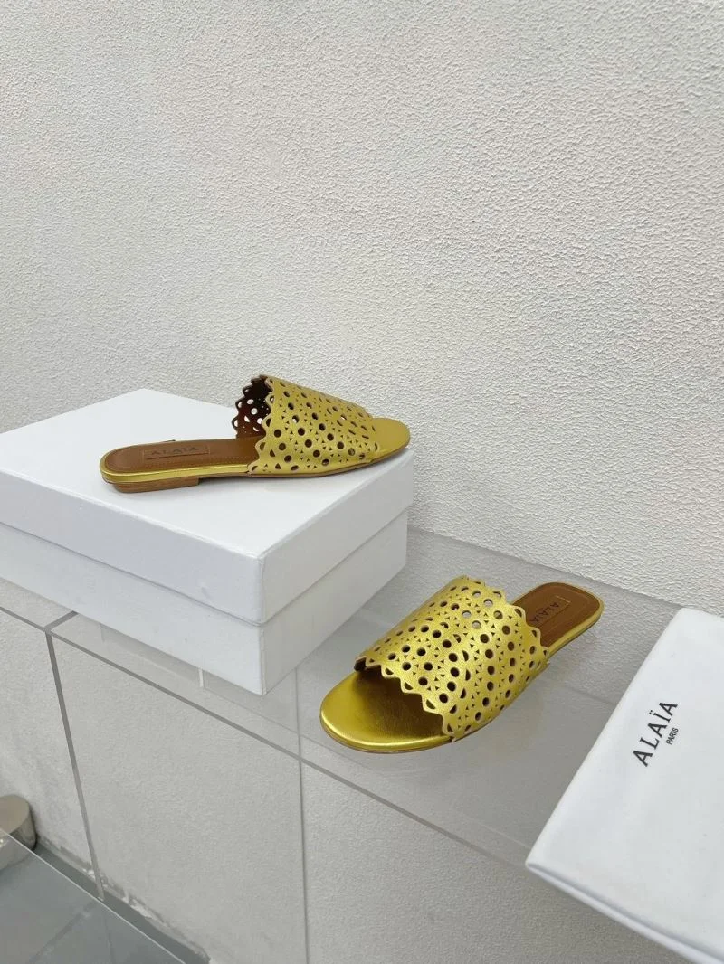 Exact replica Alaia Sandals