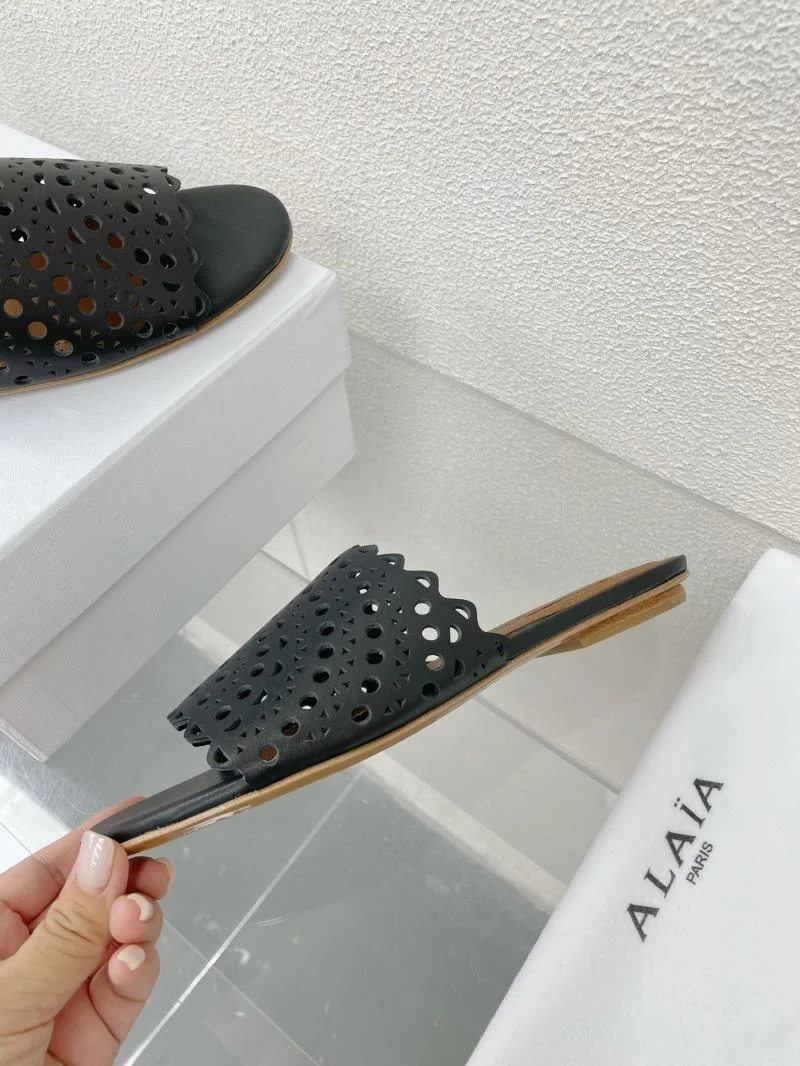 Cut-rate Alaia Sandals