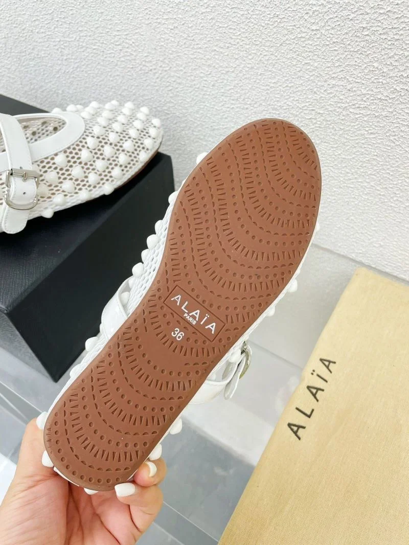 Precise copy Alaia Sandals