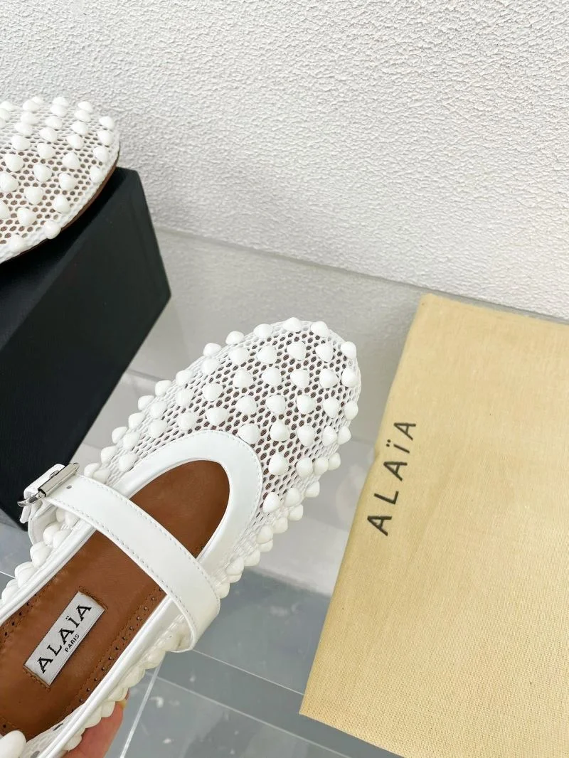 Precise copy Alaia Sandals