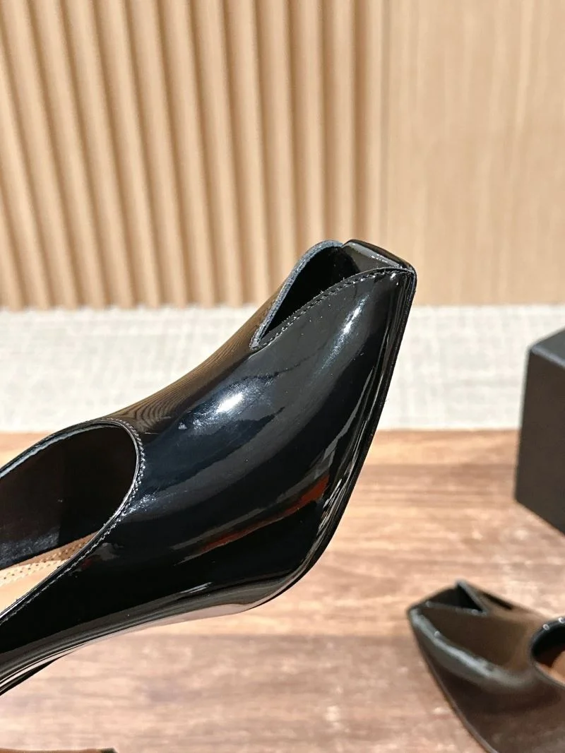 High accuracy Alaia Sandals