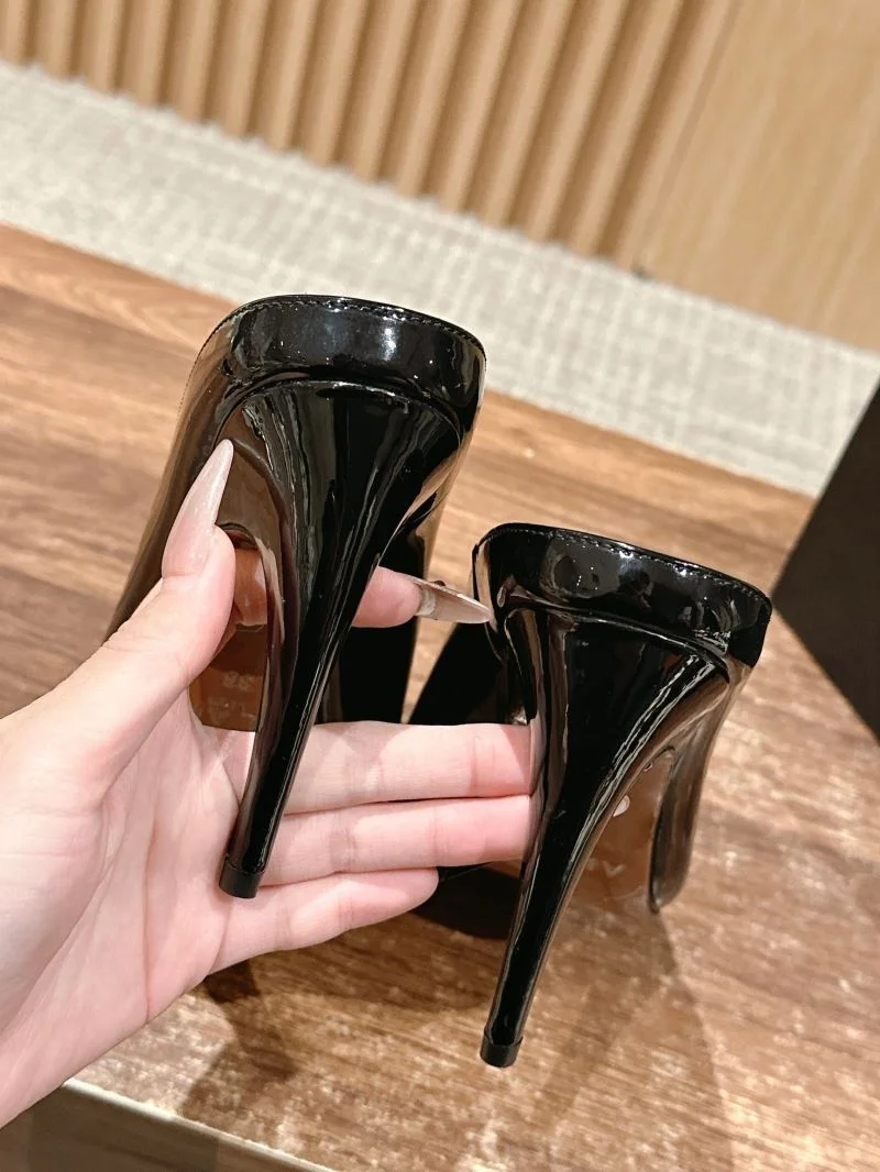 High accuracy Alaia Sandals