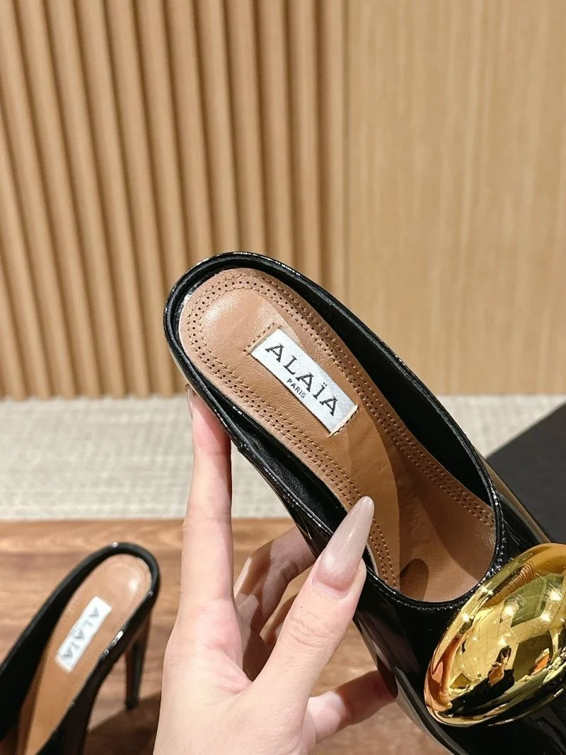 Discounted Alaia Sandals