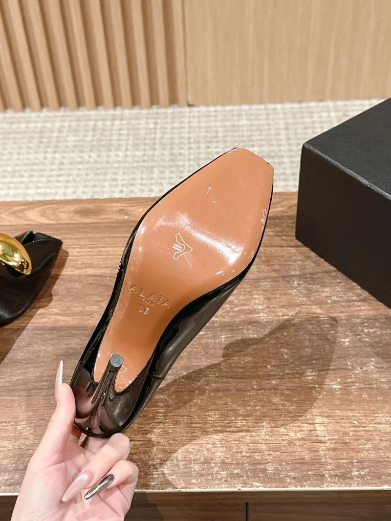 Discounted Alaia Sandals