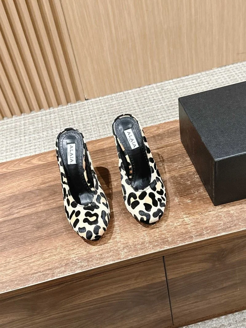 Alaia Sandals