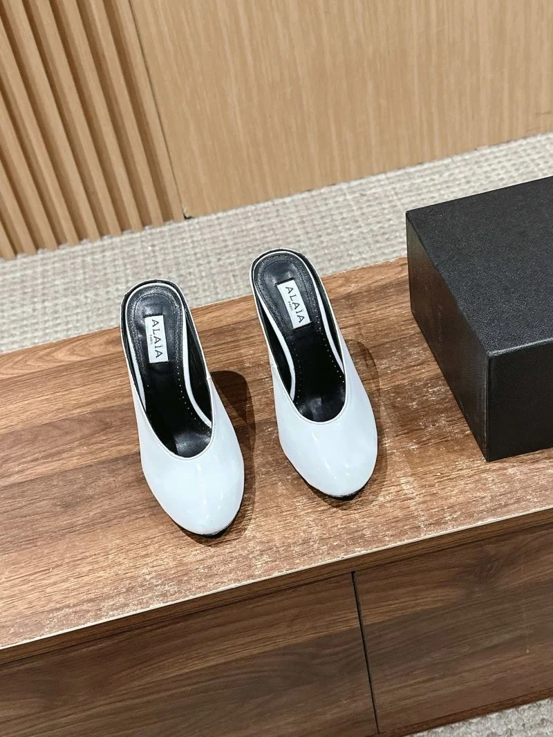 Alaia Sandals