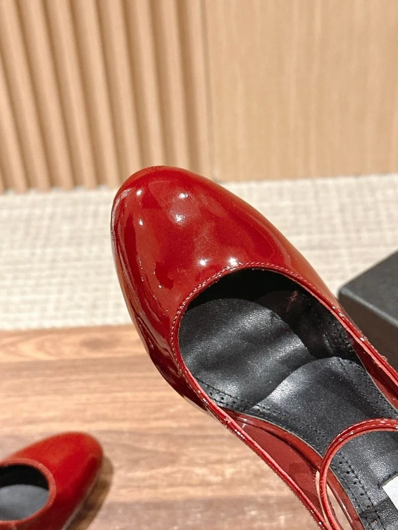 Legit Alaia Sandals