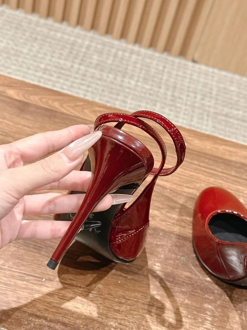 Legit Alaia Sandals