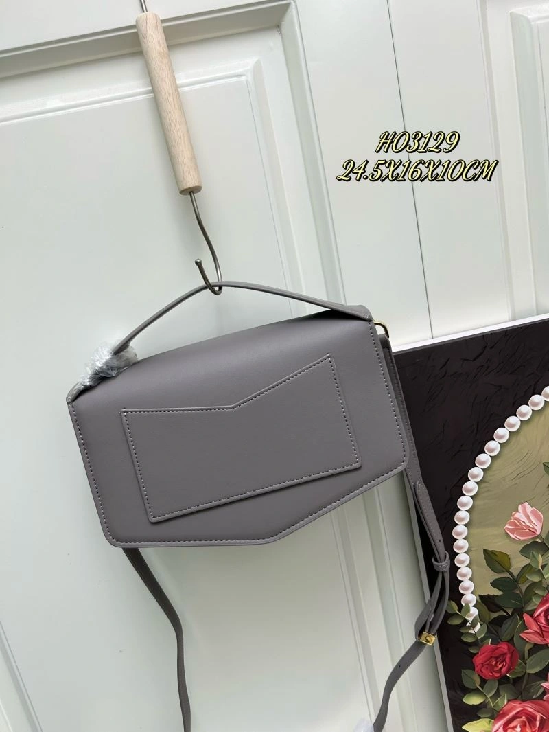 Accurate model Alaia Satchel Bags