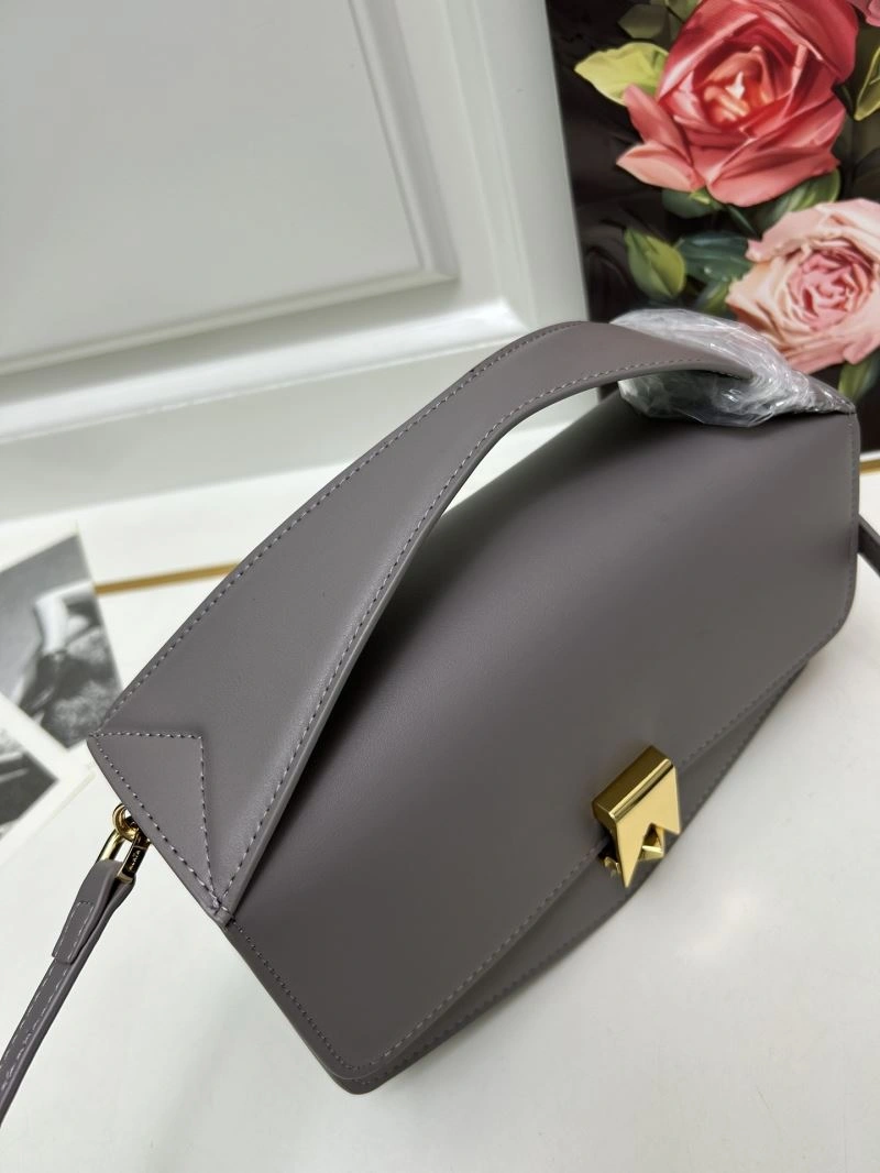 Accurate model Alaia Satchel Bags