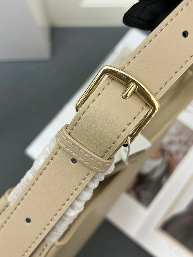 Exact replica Alaia Satchel Bags