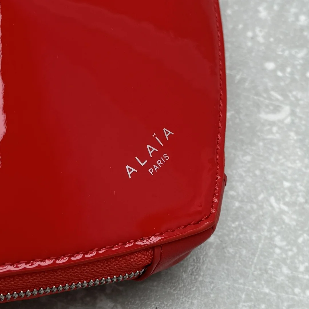 Affordable Alaia Satchel Bags