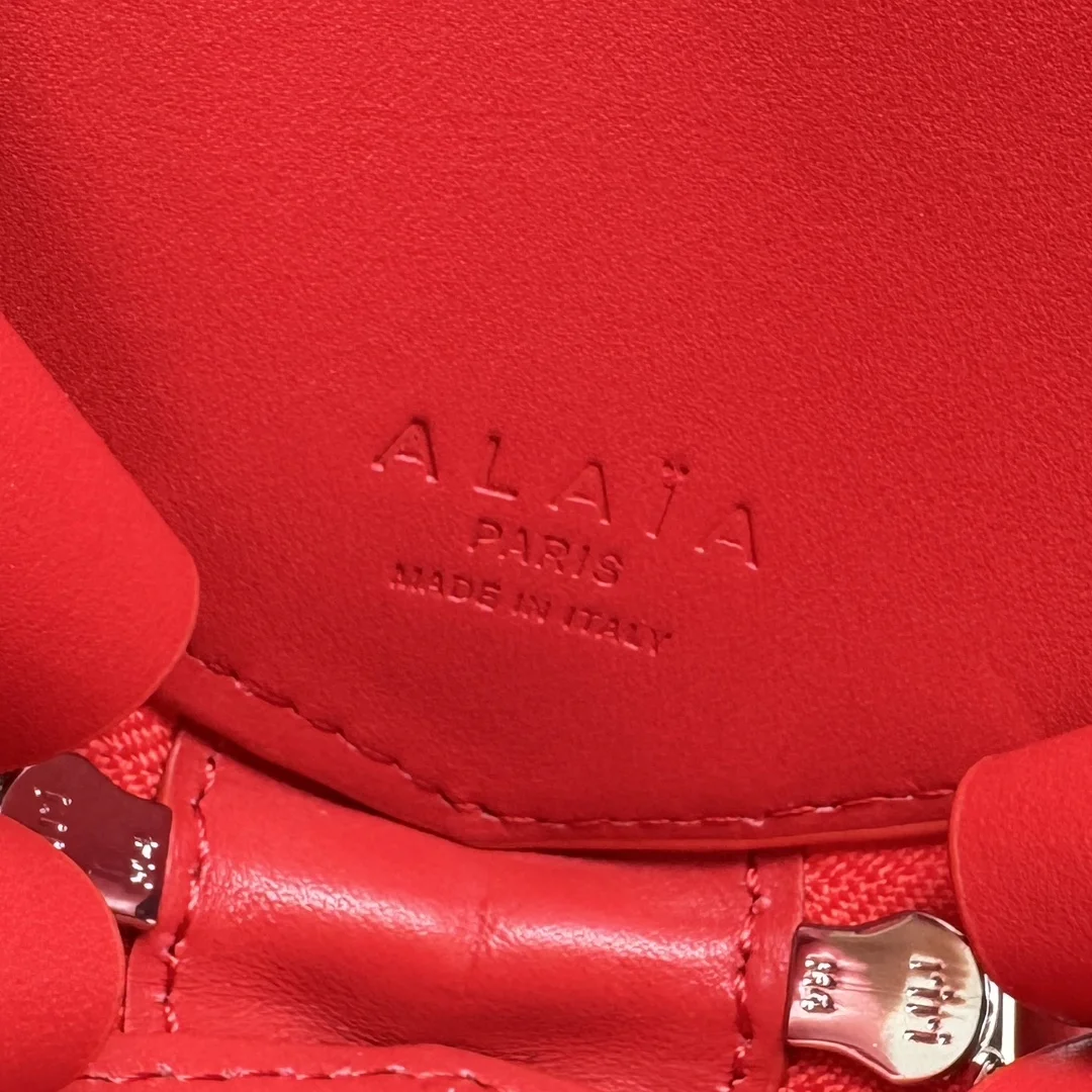 Affordable Alaia Satchel Bags