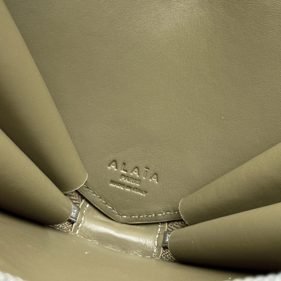 Affordable Alaia Satchel Bags
