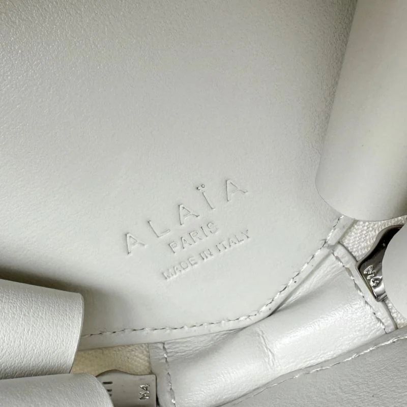 Affordable Alaia Satchel Bags