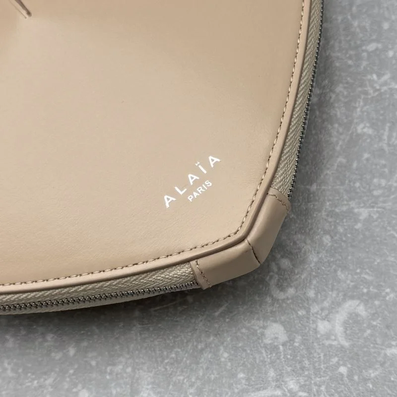 OEM Alaia Satchel Bags