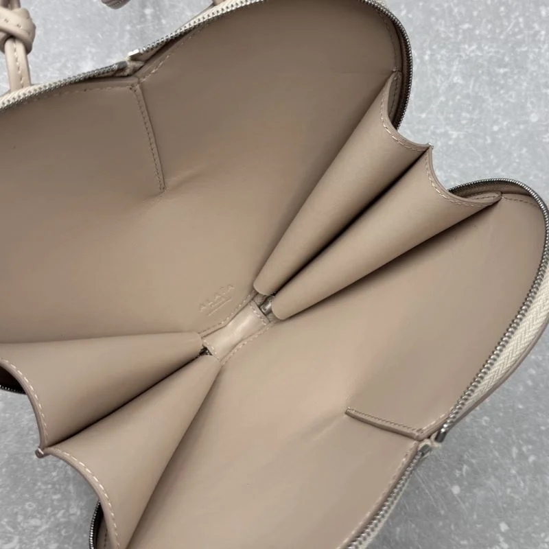 OEM Alaia Satchel Bags