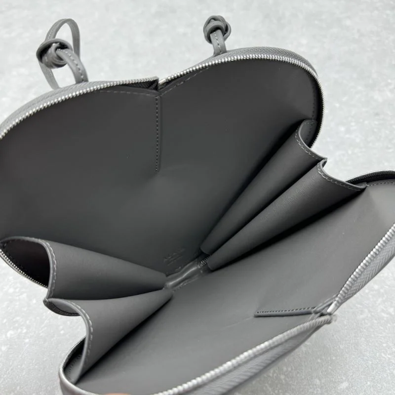 High fidelity Alaia Satchel Bags