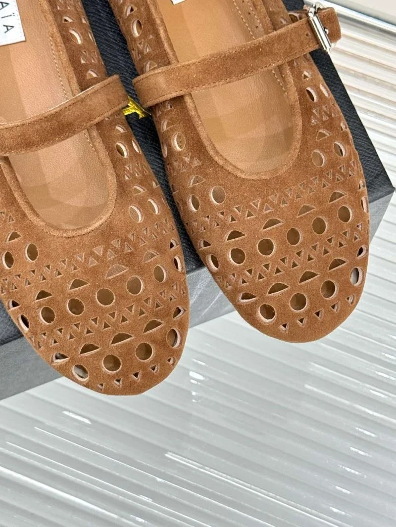 Exact replica Alaia Shoes