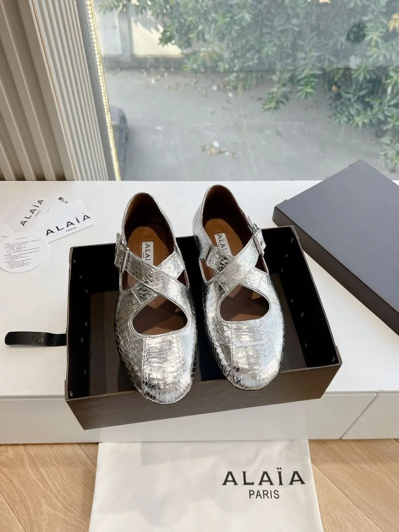 Precise copy Alaia Shoes