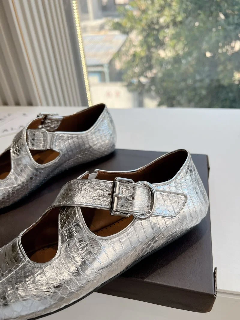 Precise copy Alaia Shoes