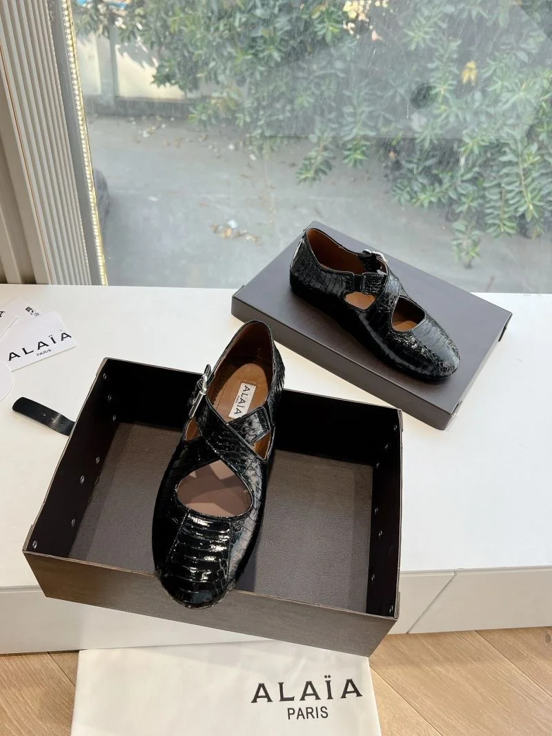 Top mirror Alaia Shoes