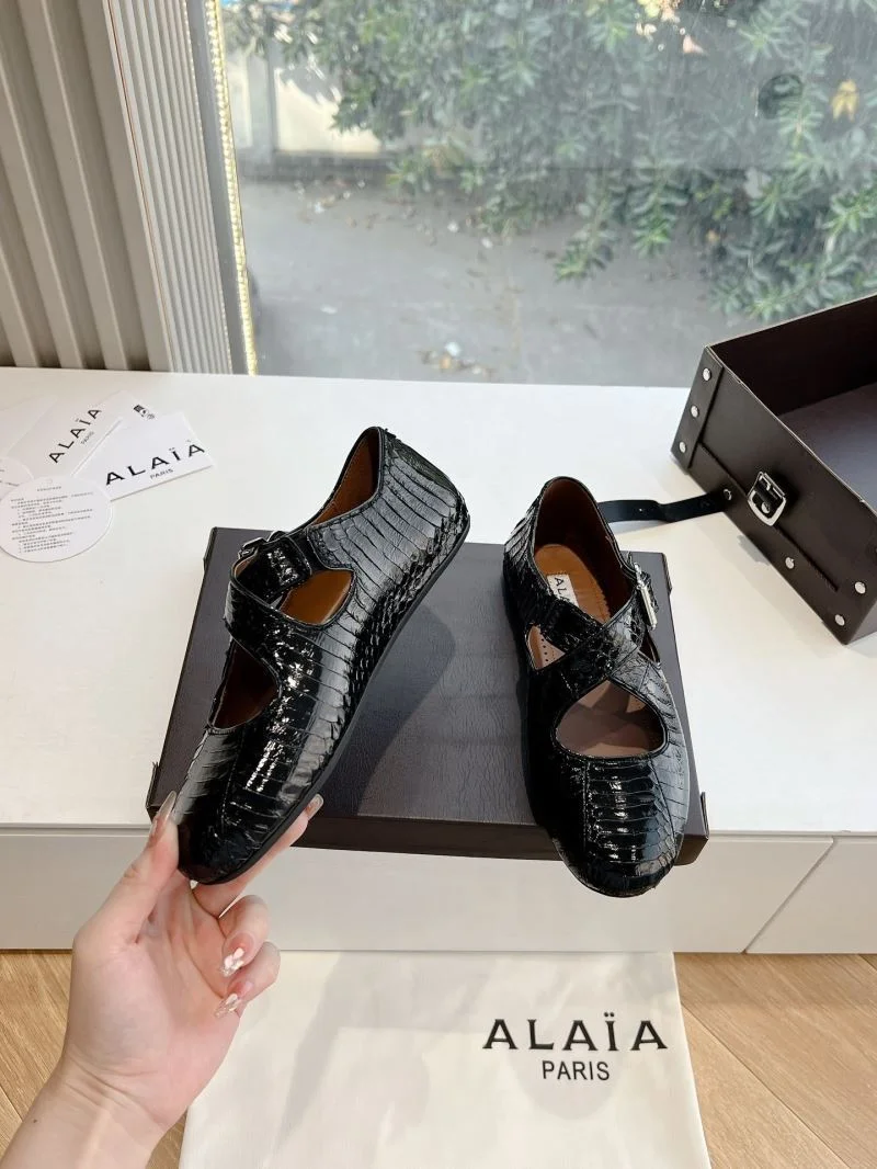 Top mirror Alaia Shoes