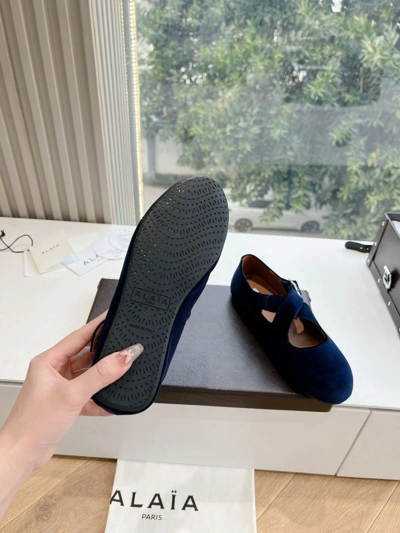 Mirror quality Alaia Shoes