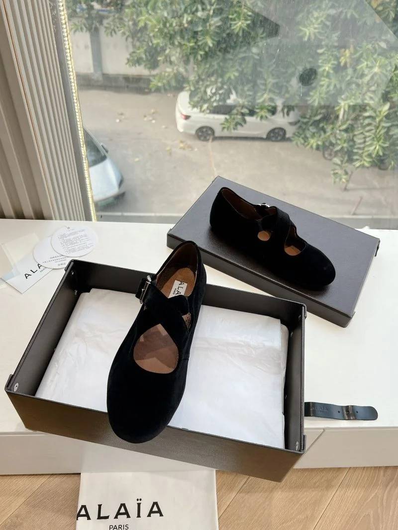 Brand-original Alaia Shoes